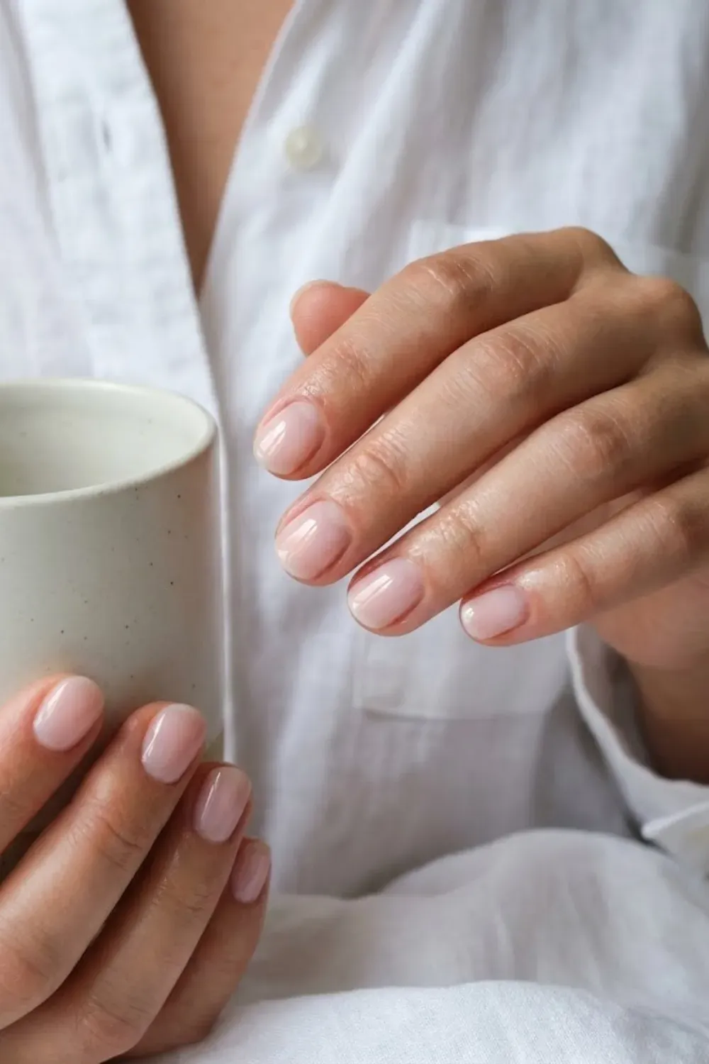 30 Short Nail Designs That Look Chic and Expensive — Minimal, Clean ...