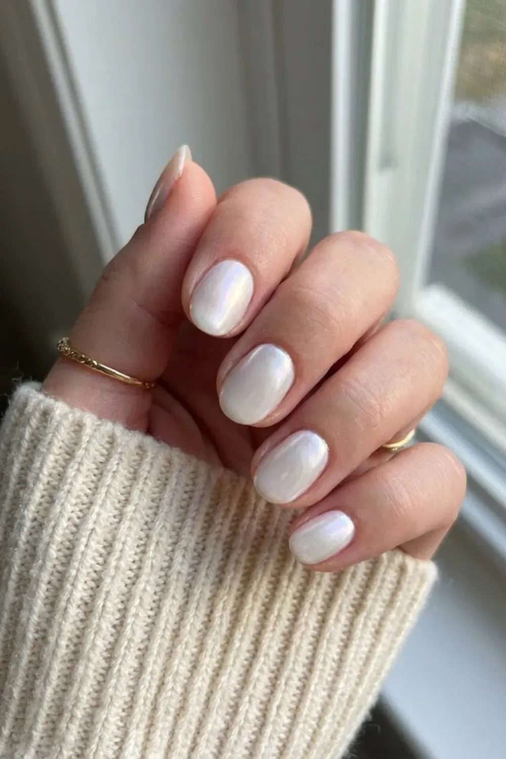 30 Short Nail Designs That Look Chic and Expensive — Minimal, Clean ...